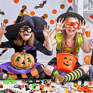 MGparty 200 Pcs Halloween Party Favors Bulk For Kids and Adult, Halloween Party Favors Prizes Box Toy Assortment, Carnival Game Prizes,Treasure Box Toys for Classroom,Birthday Gifts,Fidget Toys