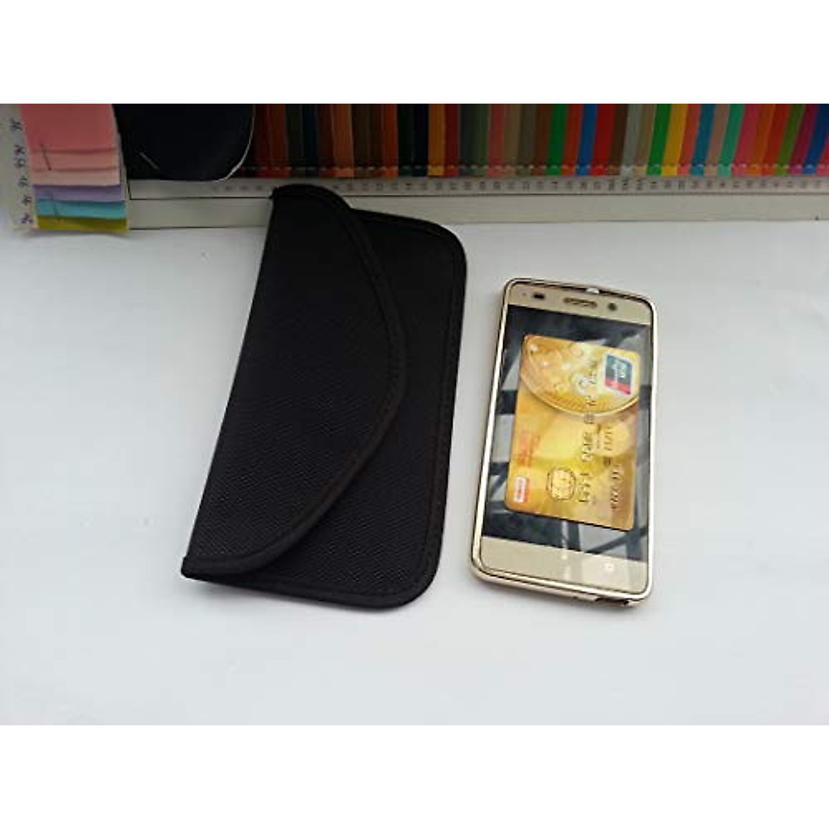 RFID Signal Blocking Bag,Anti-Tracking Anti-Spying Anti Radiation Key Pouch Signal Blocker Jammer Signal Shielding Wallet Case Faraday Bag Car Key FOB for Cell Phone Privacy Protection (Black)