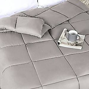 SUPERIOR Down Alternative All Season Comforter, Medium Fill Weight, Perfect for Winter and Summer, Bedding for Bed, Breathable and Comfortable Bedding Duvet Inserts & Bed Sets, King Size, Silver