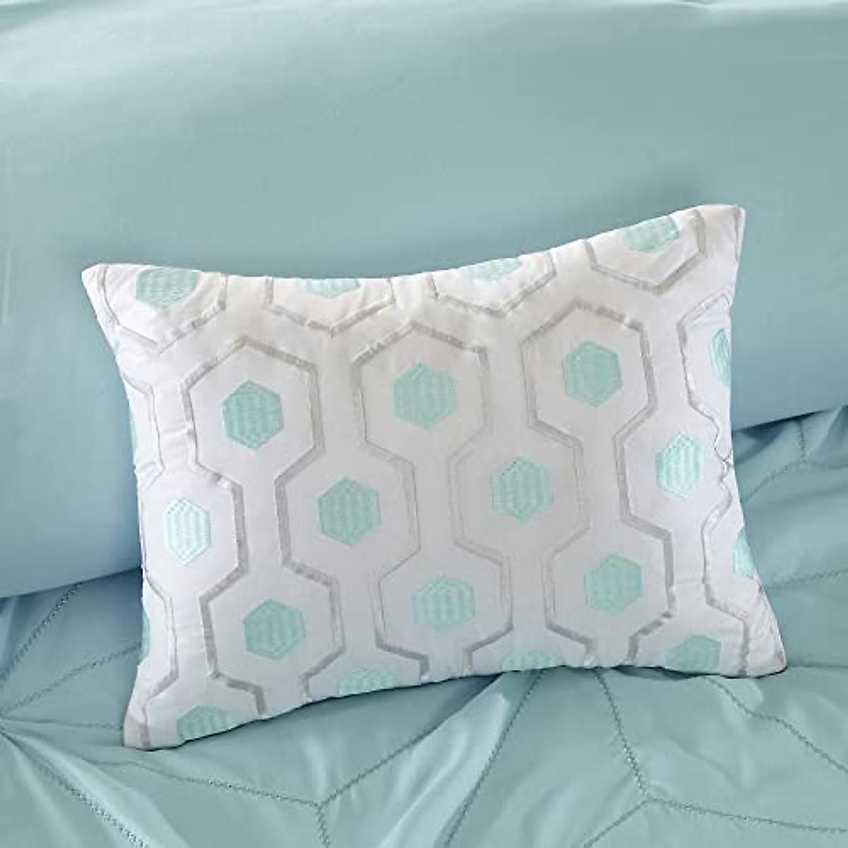 Intelligent Design Toren Complete Bag Tufted Embroidered Comforter with Sheet, Season Bedding Set, Full, Aqua