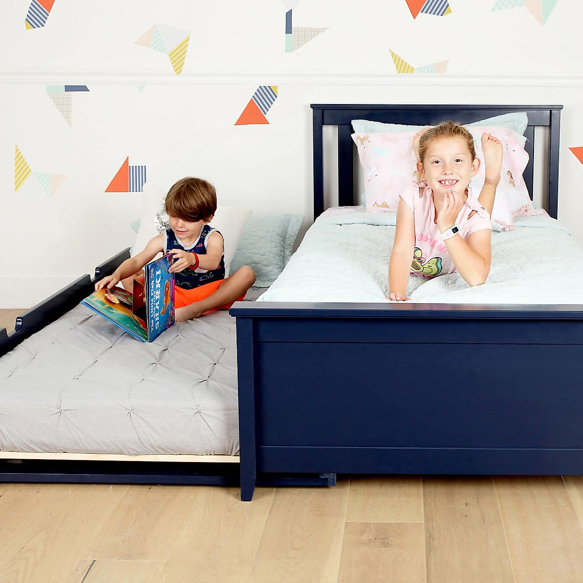 Max & Lily Twin Bed, Wood Bed Frame with Headboard For Kids with Trundle, Slatted, Blue