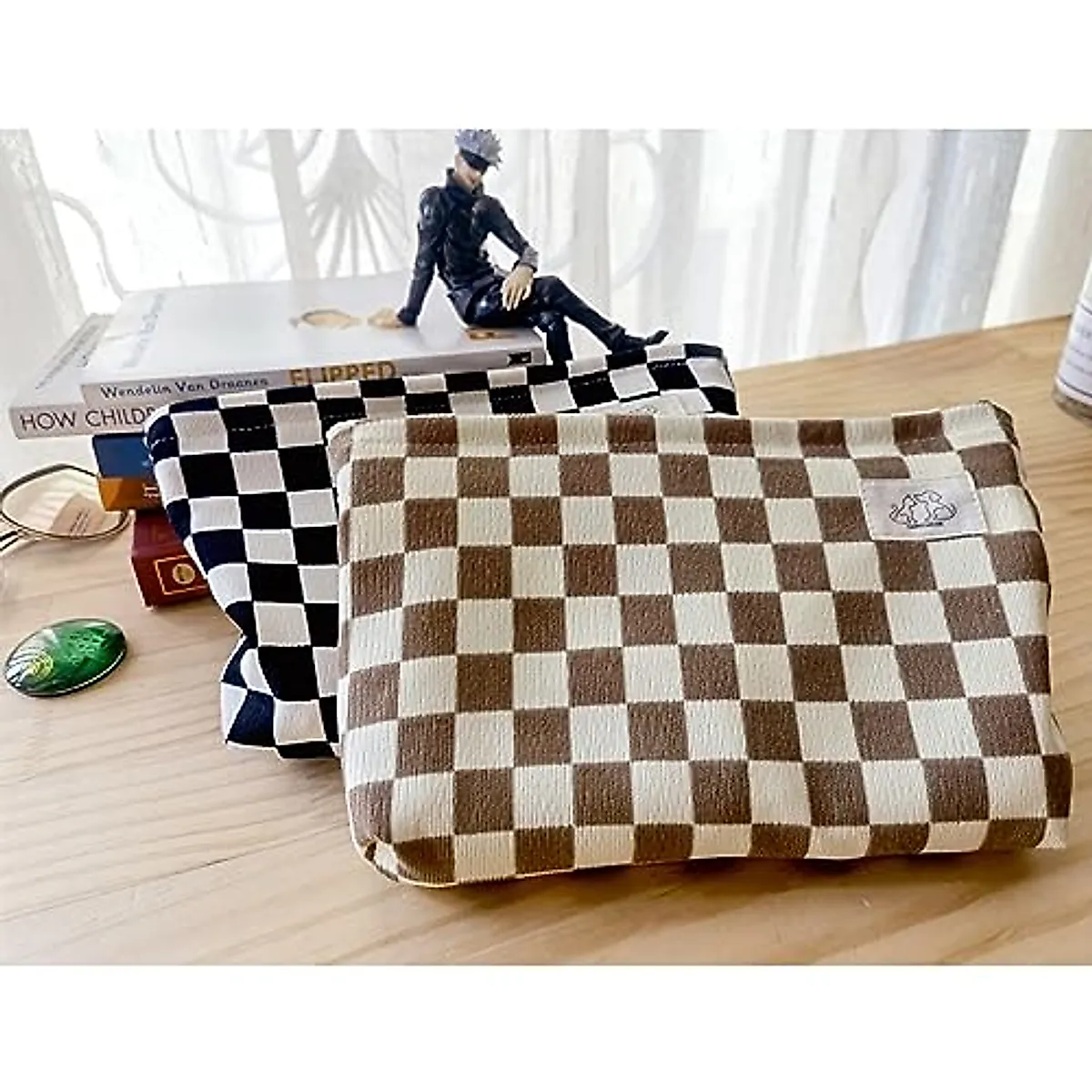 HAPPYHEIDI Women Checkered Corduroy Makeup Bag Cosmetic Pouch Purse Organiser, Canvas Lining, Cute Black White