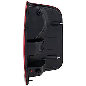 Garage-Pro Tail Light Compatible with 2004-2006 Ford F-150-Driver Side