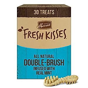 Merrick Fresh Kisses Dog Dental Treats With Mint Breath Strips, Dog Treats for Medium Breeds 25-50 Lbs - 1.88 lb Box with 30 Brushes