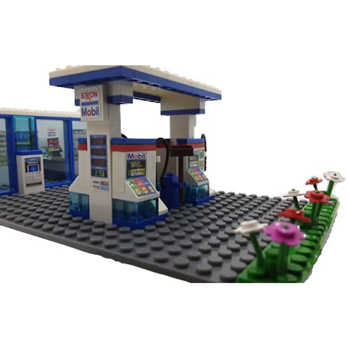 Building Bricks Toys City Town Village MOC Gas Station with Convenience Store 4 Fuel Gas Pumps Compatible with All Brands