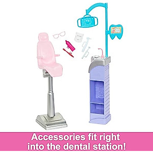 Barbie Careers Playset, Teacher Set with Brunette Fashion Doll, 1 Blonde Toddler Small Doll, Furniture & Accessories