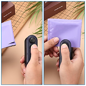 Mini Bag Sealer, 2 in 1 Bag Sealer And Cutter Magnet Rechargeable Sealing Machine Portable Handheld Heat Vacuum Sealer Mini Bag Resealer for Plastic Bags Food Storage Bags (Blue)