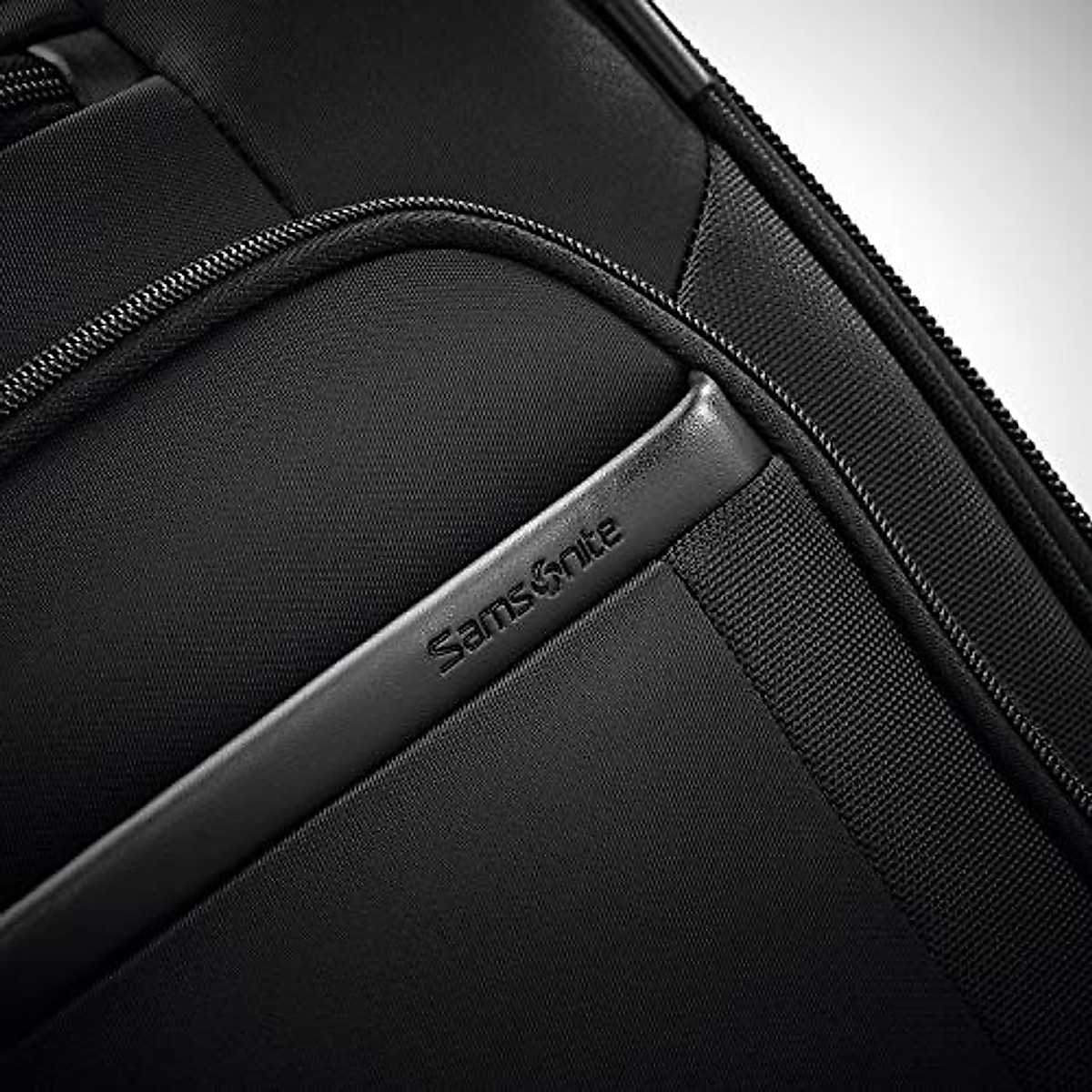 Samsonite Pro Travel Softside Expandable Luggage with Spinner Wheels, Black, Checked-Medium 25-Inch