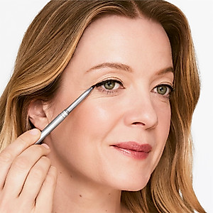 Clinique Quickliner For Eyes | Water Resistant, Smudge Resistant + Safe For Sensitive Eyes, Violet, 1 Count