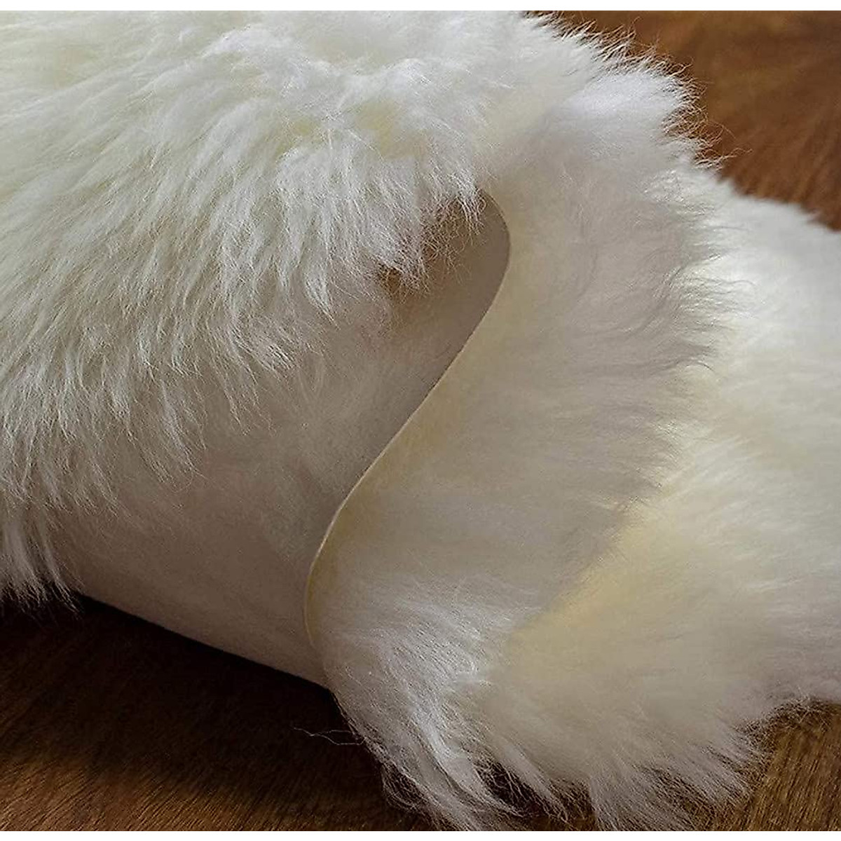 Asuprui Genuine Sheepskin Rug Bedroom Fluffy Rug Natural Fur Rug Nursery Rug 2X3 Feet Ivory Animal Rugs Bear Skin Rugs for Living Room Bedroom Sofa Chair