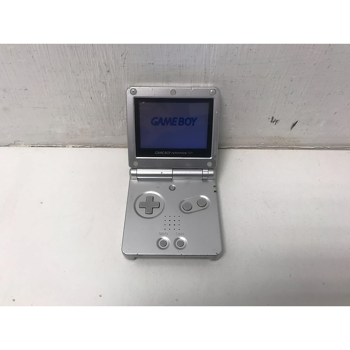 Nintendo Game Boy Advance SP - Platinum