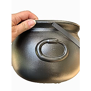 Black Plastic Planter, Antique, Cast Iron Looking Cauldron Kettle Flower Pot 8" with Handle, Early American Style
