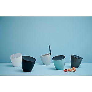 Mepal Calypso Food Waste & Scrap Bin | Compact 74oz/2200ml Container with Removable Lid | Perfect for Meal Prep | Dishwasher Safe | Nordic Black | BPA Free | Made in Holland