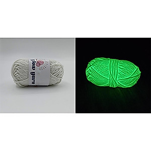 OSKOE Luminous Yarn, Soft Chunky Yarn, Glow in Dark Yarn Knitting Wool, Soft Chunky Yarn for Yarn Projects Making Plush Balls Handmade Bags Sweaters Shoes Hats Sweaters Blankets Scarves