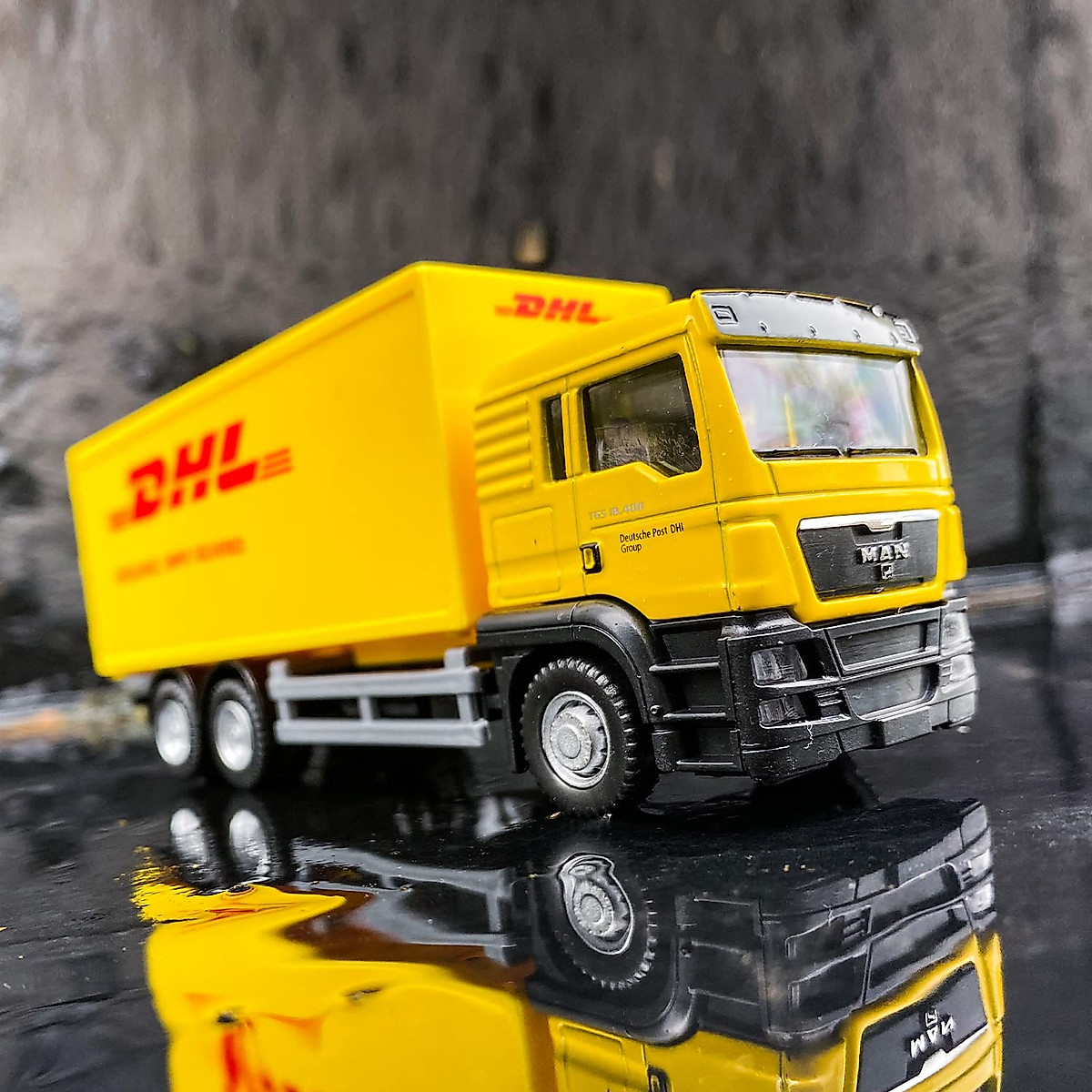 BDTCTK Compatible for DHL Container Truck Car Model Toy Cars, Zinc Alloy Die-Cast Vehicles Kid Toys for Boy Girl Gift