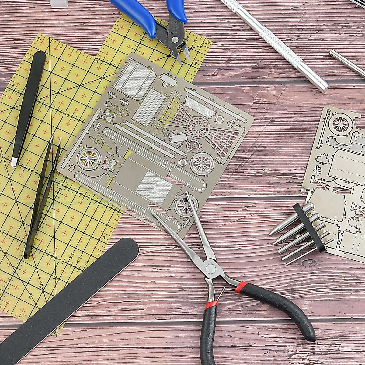 Worldity 22 Pieces Metal DIY Model Tool Sets Metal Earth Model Kits, 2 Nose Pliers and Tab Edge Cylinder Cone Shape Bending Assist Tools for 3D Metal Jigsaw Puzzles Assembly