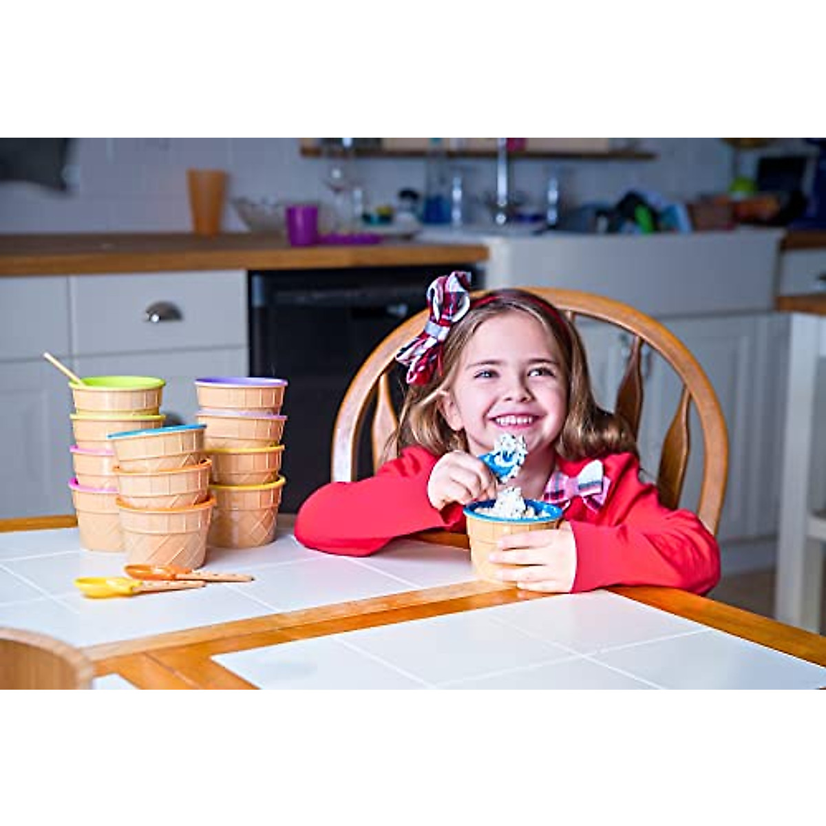 Green Direct Ice Cream Cups with Spoons/Large Plastic Dish with Spoon/Dessert Sundae Frozen Yogurt Bowls Icecream Cup Party Favors Dishes ice crem kits supplies for kids Set of 24