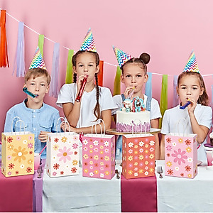 Glenmal 24 Pieces Daisy Flower Gift Bags Bulk Boho Daisy Party Favors Bags Daisy Goodie Treat Candy Bags with Handles for Girls Wedding Retro Birthday Baby Shower Spring Party Decorations Supplies