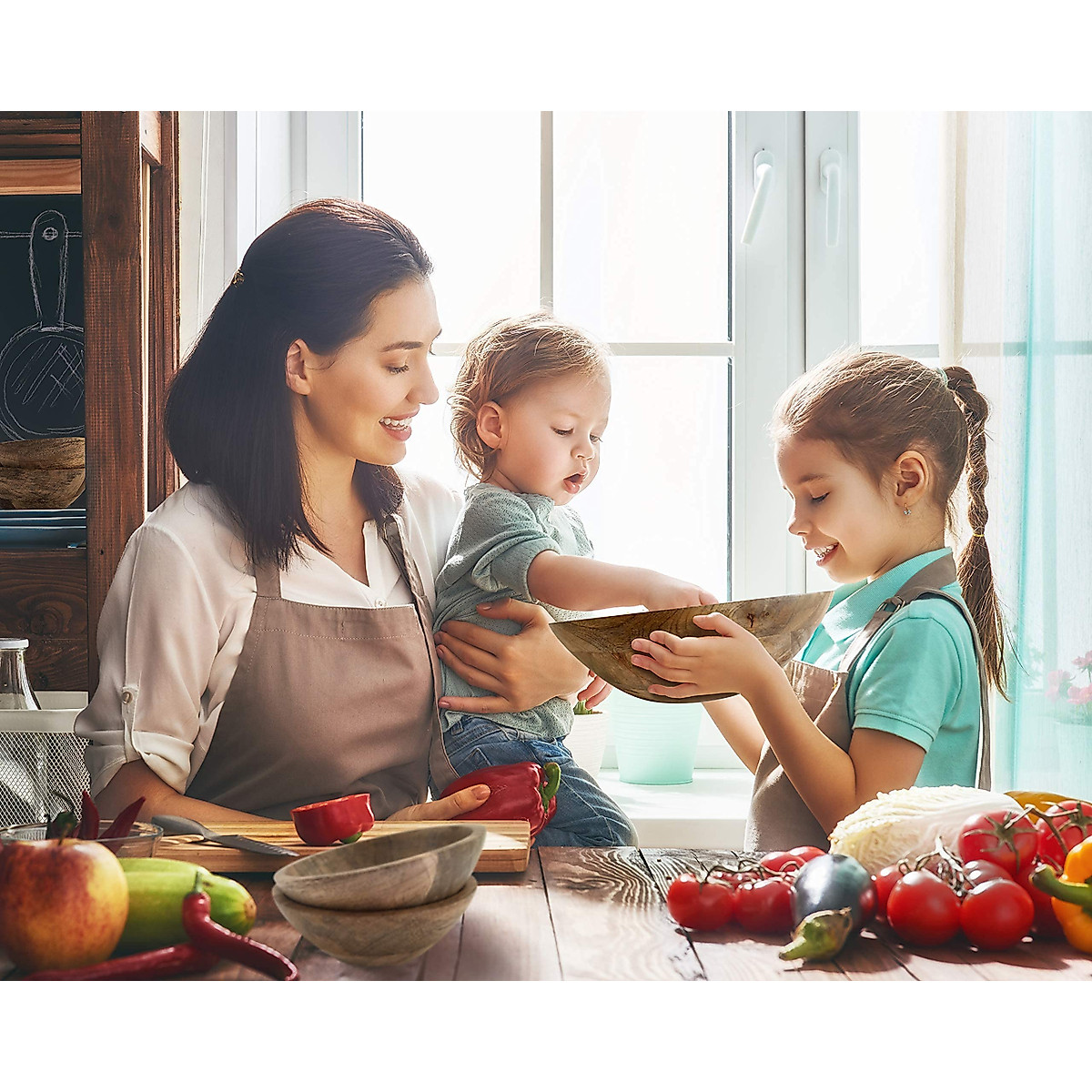 Fairwood Way Wooden Salad Bowl and Four 7 Inch Dinner Salad Bowls