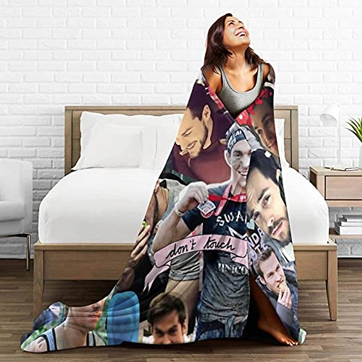 Blanket Chris Wood Soft Flannel Fleece Throw Blanket Soft Flannel All-Season Room Decoration Carpets (50"x40")