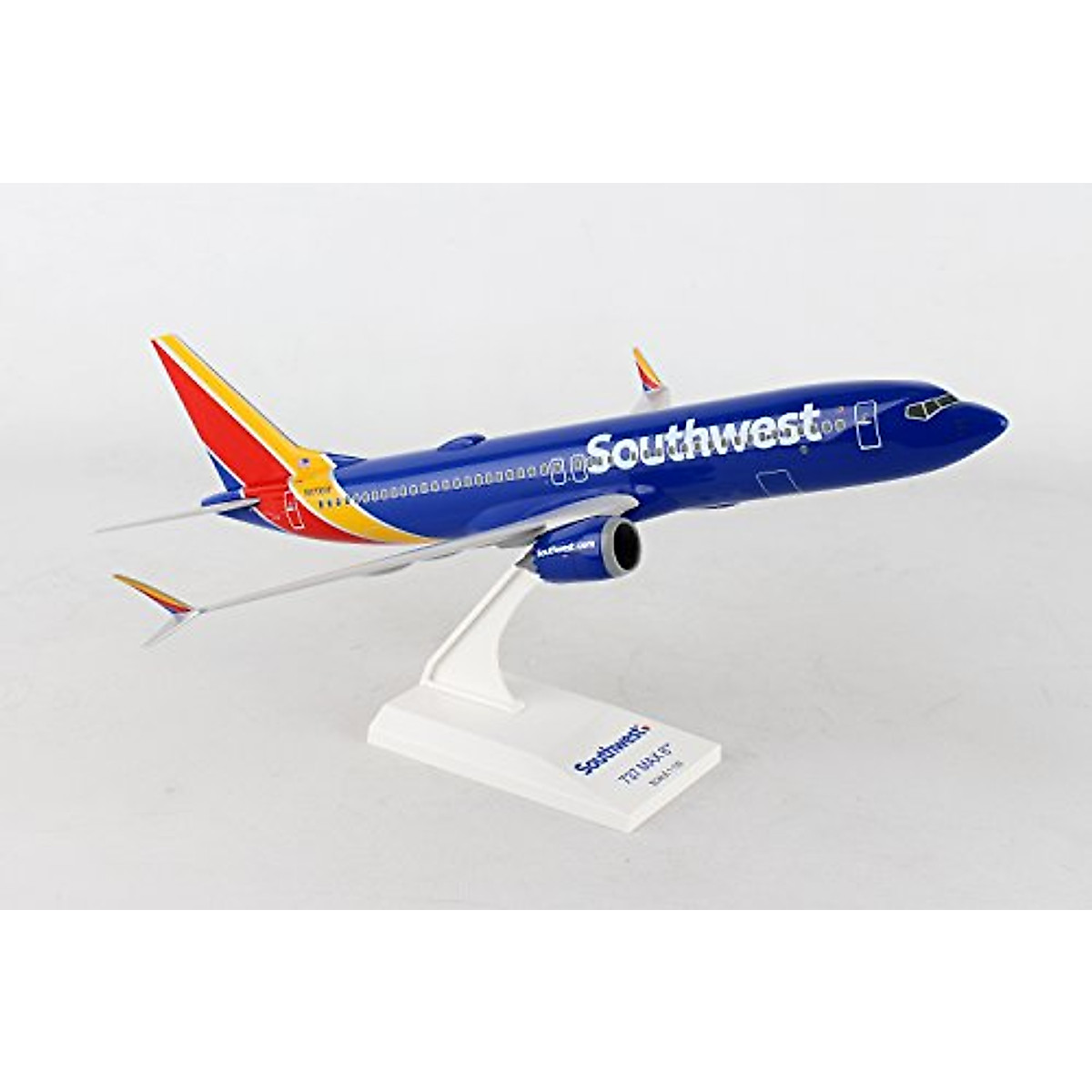 Daron Worldwide Trading Skymarks Southwest 737-Max8 1/130 W/WiFi Dome Model Airplane,unisex-children