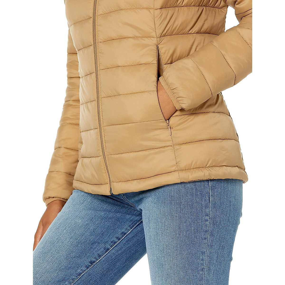 Amazon Essentials Women's Lightweight Long-Sleeve Water-Resistant Packable Puffer Jacket (Available in Plus Size), Camel, Large