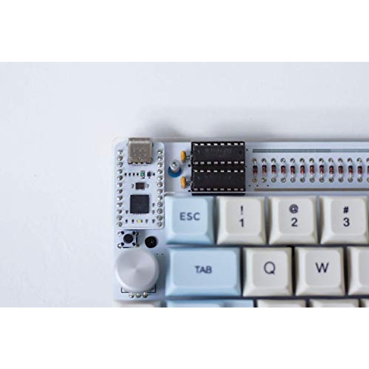 BIT-C Pro Micro MCU w/USB-C & DFU bootloader (ATmega32U4, 5V/16MHz) (White)