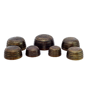 Sets 7 Sets of Meditation Bowls-Chakra Healing Tibetan Singing Bowl From Nepal (Brown colored)