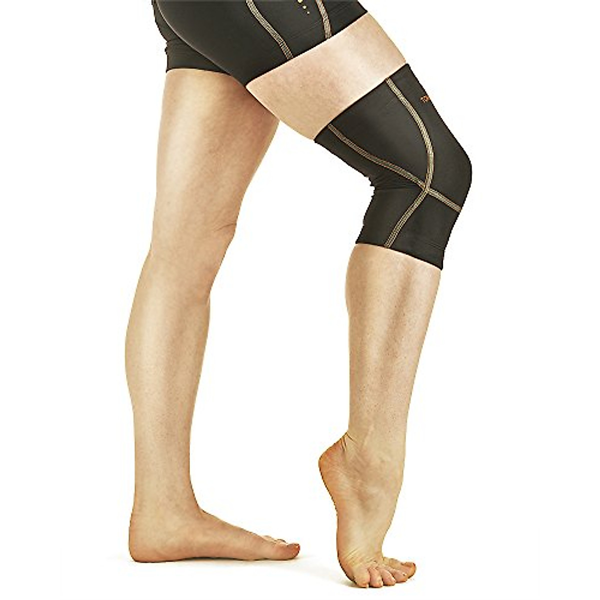 Tommie Copper Women's Performance Triumph Knee Sleeve, Black, Large