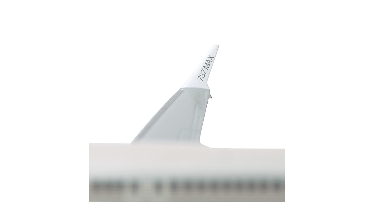 Boeing 737 MAX 9 Model 1:200 Scale - Authentic Detailed Replica