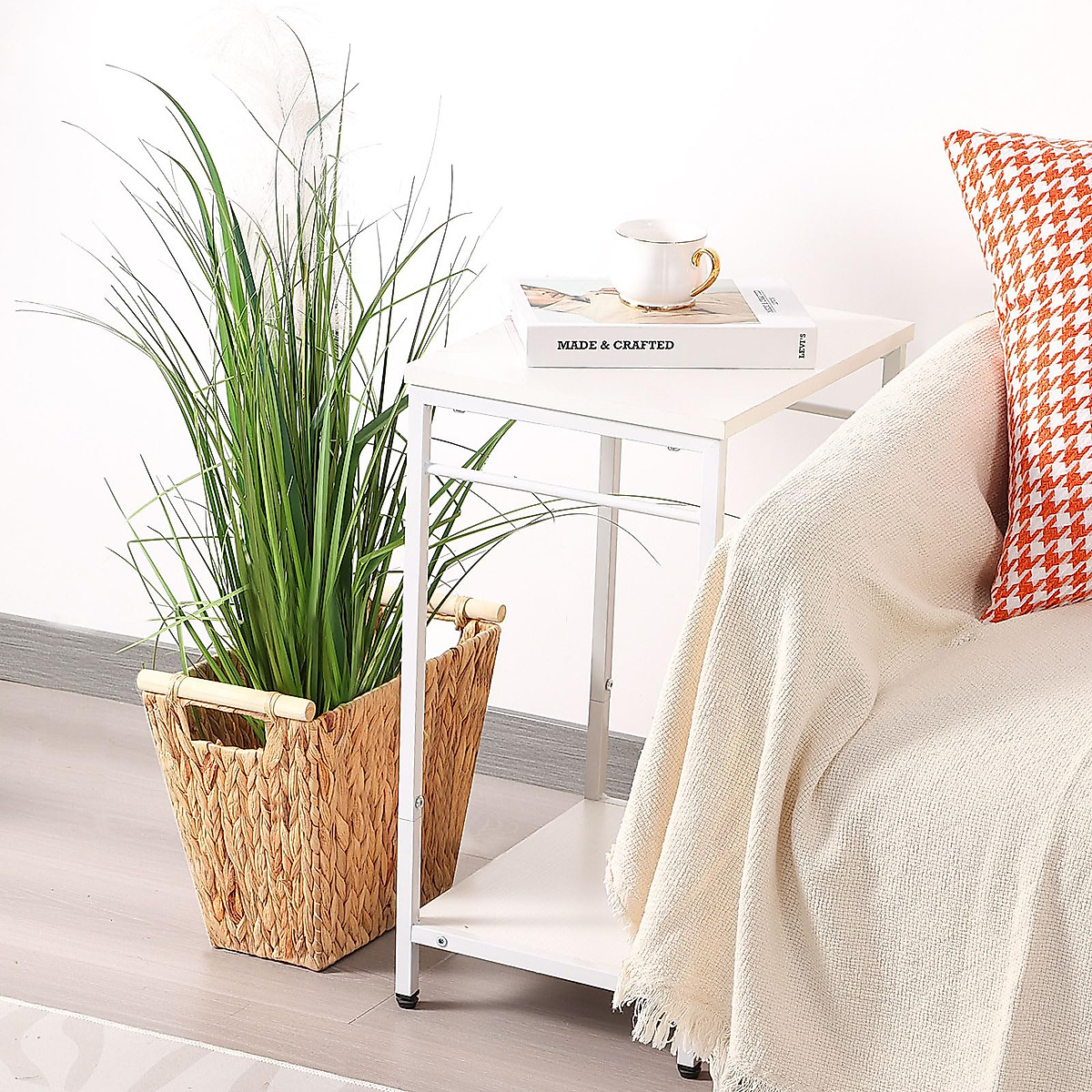 OUTBROS Wicker Waste Basket,Handwoven Wicker Trash Can with Handles,Water Hyacinth Wicker Waste Basket,Used for Bathroom, Living Room,Kitchen, Bedroom,Water Hyacinth,1-Pack