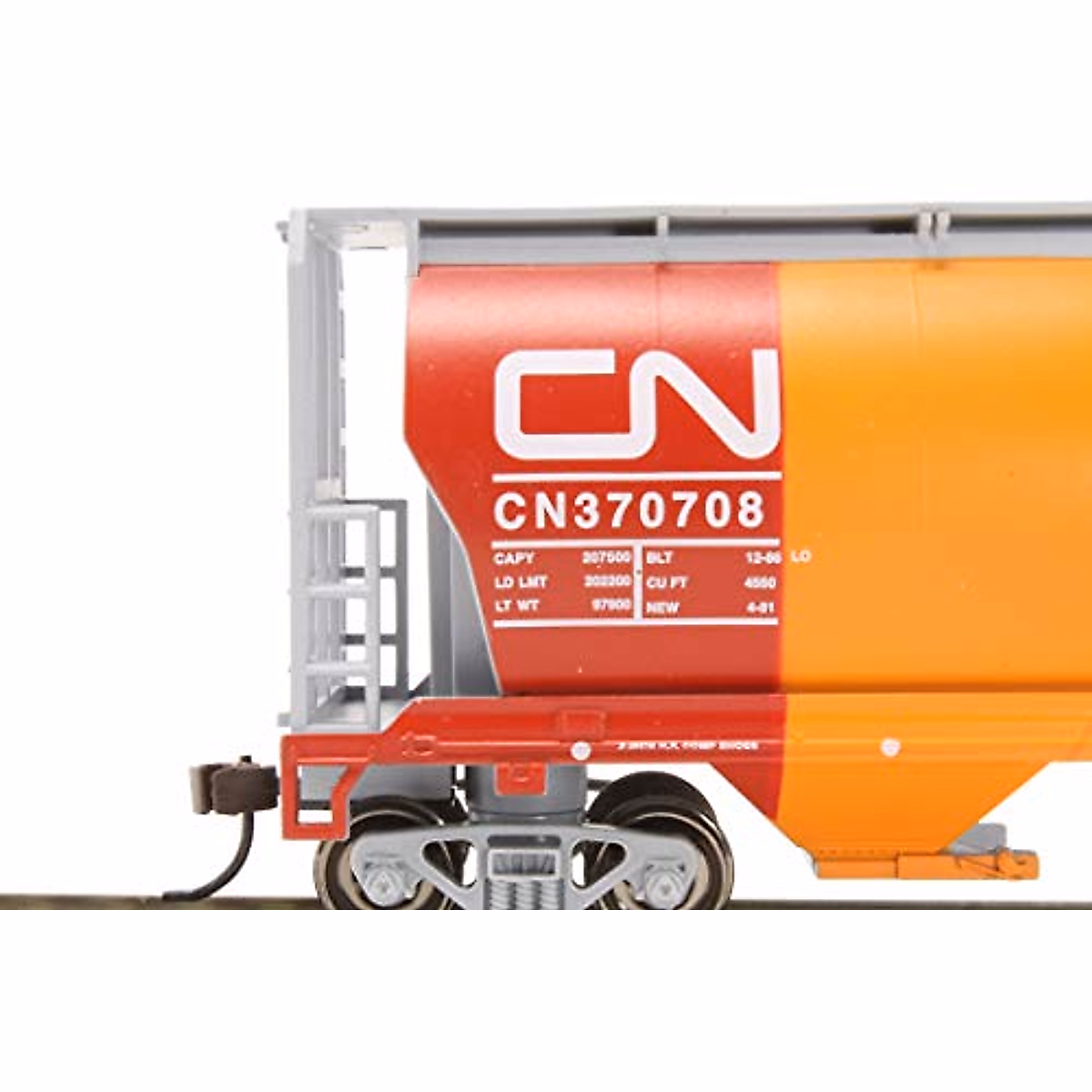 Bachmann Trains - Canadian 4-Bay Cylindrical Grain Hopper with Flashing End of Train Device - Canadian National Demonstrator - HO Scale, 73805