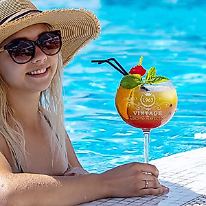 60th Birthday Gifts for Women,1963 Vintage Wine Glass - 60th Birthday Gift Ideas for Her Mom Best Friend Sister Aunt 60 Year Old Woman Bday Presents,60th Anniversary Sixty Birthday Decorations