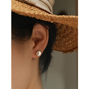 S.Leaf Minimalism Mother of Pearl Stud Earrings Sterling Silver Round Disc Stud Earrings for Women (yellow gold)