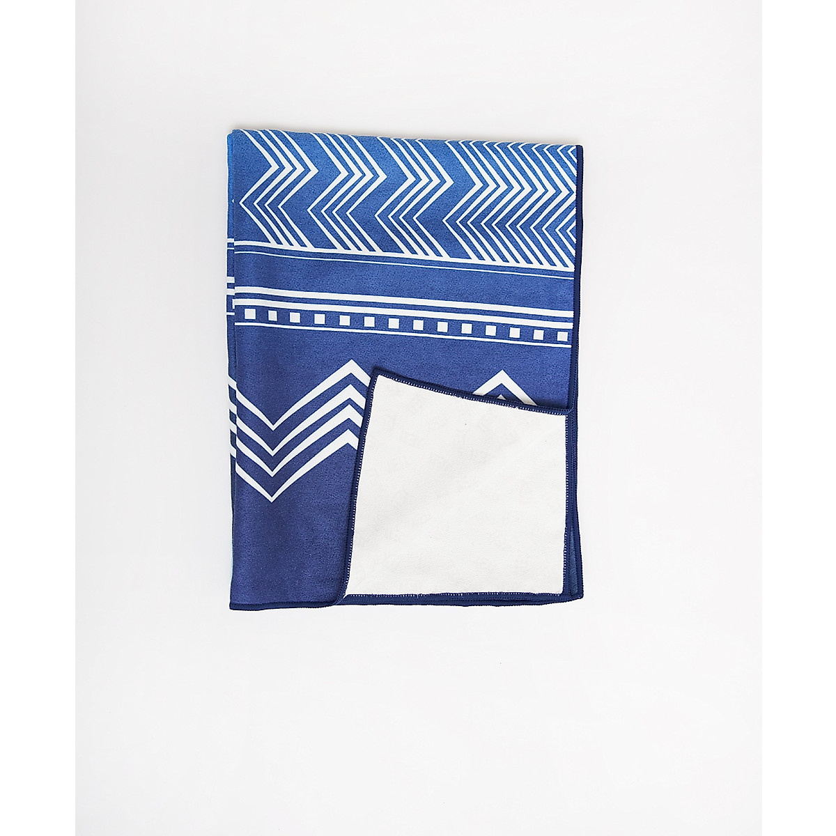 YETI YOGA - The Diamond Yoga Towel, Lightweight Slip-Free Yoga Mat Towel, 100% Microfiber