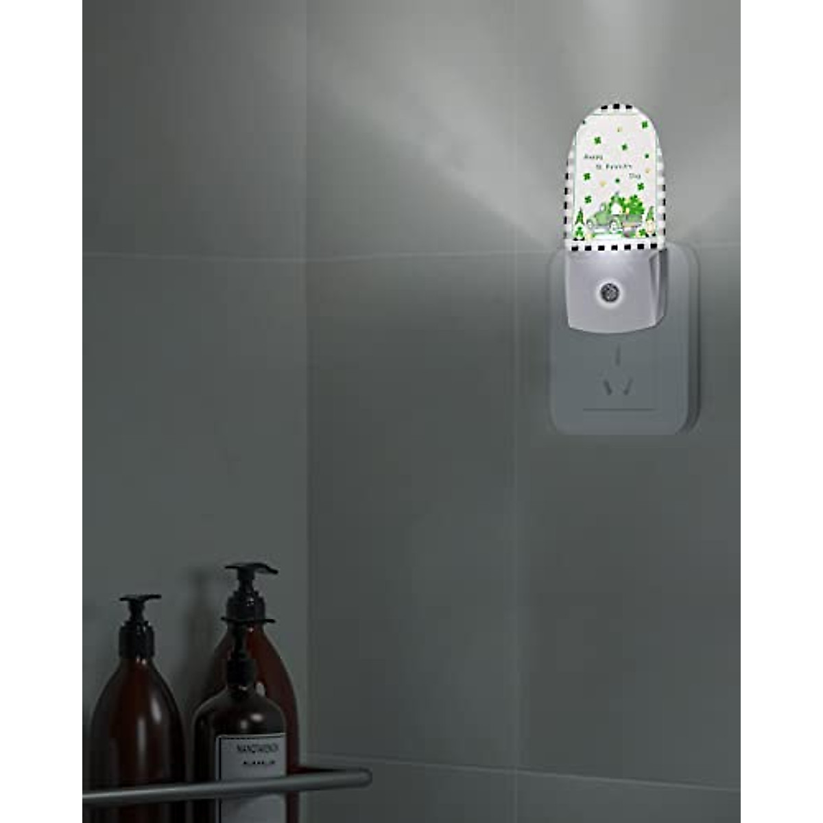 St. Patrick's Day Night Light, LED Plug in Night Light, Black Checkered Green Truck Lucky Clover Gold Night Lights with Dusk to Dawn Sensor Decorative Kids/Adults Nightlight for Bedroom Bathroom