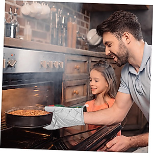 BESTOYARD 4 Pcs Microwave Gloves Cute Oven Mitts Christmas Cooking Gloves Christmas Oven Gloves Holiday Oven Gloves Double Oven Glove Baking Oven Gloves Pot Holders Mat at Home Polyester