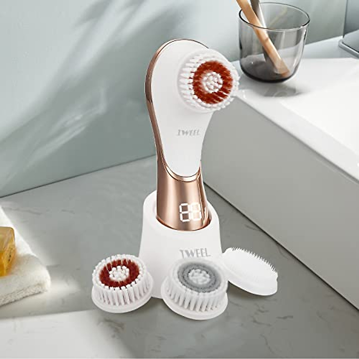 Facial Cleansing Brush, Electric Face Brush Scrubber Rechargeable Facial Exfoliator IPX-7 Waterproof Spin Cleanser Rotating Spa Machine for Exfoliating, Massaging and Deep Cleansing with 4 Brush Heads