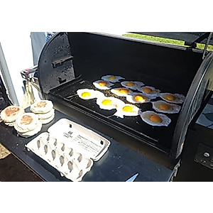 Outfitter's Edge Outdoor Grill Skillet 26' x 18' With Grease Hole, Silver, 26x18, (OFE2618HSSG)