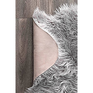 nuLOOM Fluffy Faux Sheepskin Quarto Shag Area Rug, 3' 6" x 6', Light Grey