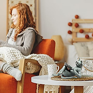 Faruxue Cat Statues Garden Decor - Literary Cat Resin Ornaments Garden Statue Decoration Reading Cat Craft Cat Wearing Glasses Sculpture for Patio Yard Lawn Home Office,18X8X5CM