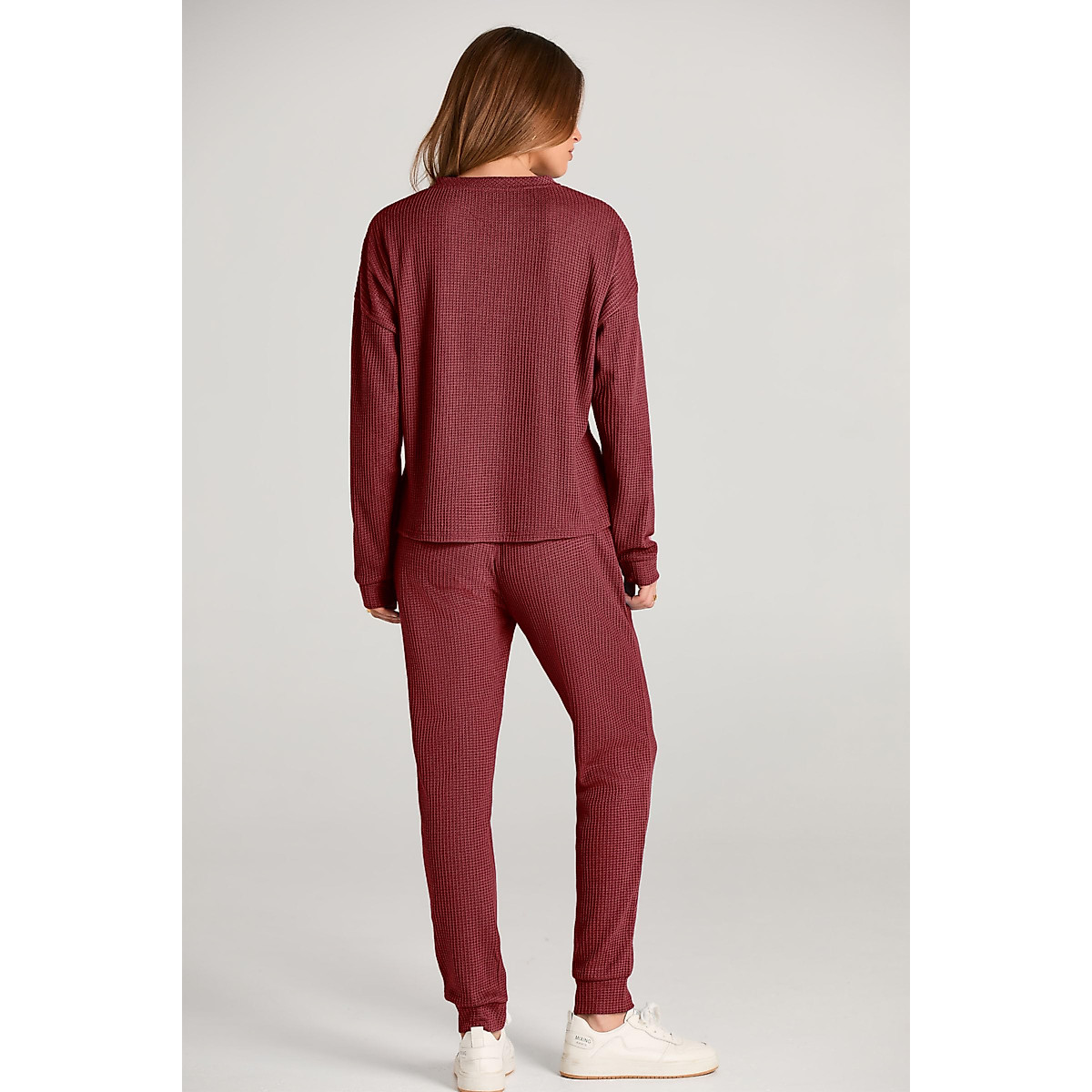 PRETTYGARDEN Women's 2 Piece Waffle Knit Lounge Outfit Long Sleeve Henley Top and Sweatpants Set Tracksuit (Wine Red,Medium)