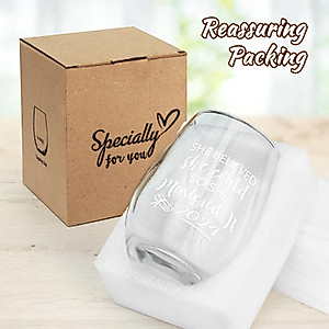 Futtumy Graduation Gifts, She Believed She Could So She Mastered It 2024 Stemless Wine Glass, 2024 Graduation Gifts for Her Friend Masters Degree College High School Graduates College Grad, 17Oz