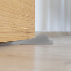 Door Stoppers, SENHAI 4Pcs Door Stop Wedge Rubber Doorstopper Wedge Door Non-Scratching Anti-Slip Design Sturdy Stackable Door Stoppers for Bottom of Door Carpet Heavy Duty Door (2 Black,2 Gray)