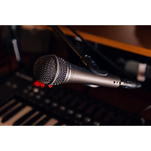 Samson Q7x-Professional Dynamic Vocal Microphone (SAQ7X)