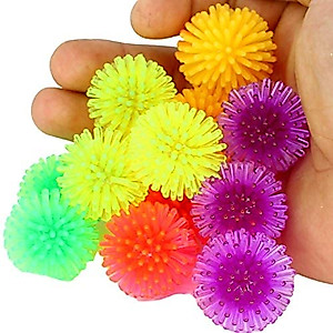 1205 Spike Ball Small Bird Parrot Toy Part Craft Parrot cage Toys Cages Hedge Plastic (Pack 12)