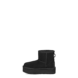 UGG Unisex-Child Classic Mini Platform Boot, Black, 4 Big Kid