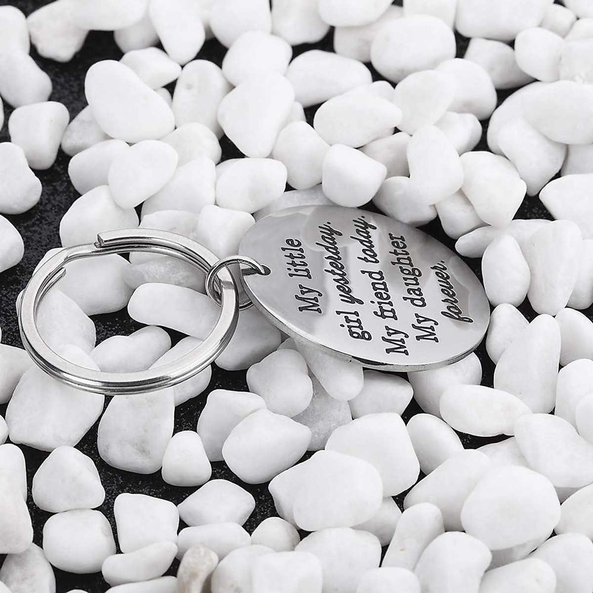 Daughter Keychain Gift from Father Mother for Bride Adult Daughter Little Girl Birthday Wedding Valentine Day Graduation Christmas Dad Mom Gifts for Women Teen Teenage Key Ring Jewelry