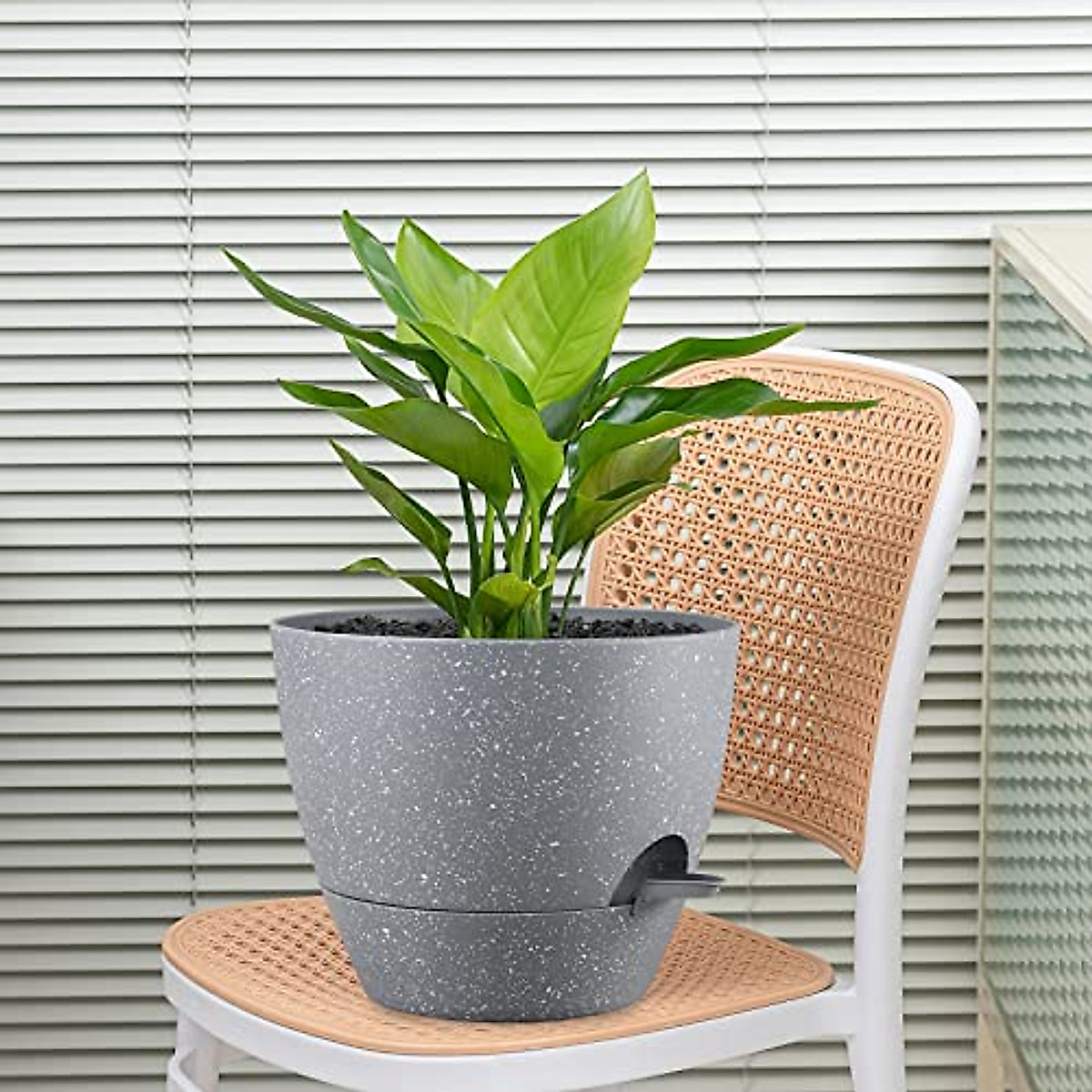 Warmplus Plastic Plant Pots Set of 3, 10/9/8 Inch Planters for Indoor, Plants with Drainage Holes and Watering Lip for Snake Plant, African Violet, Aloe and Most House Plants, Grey