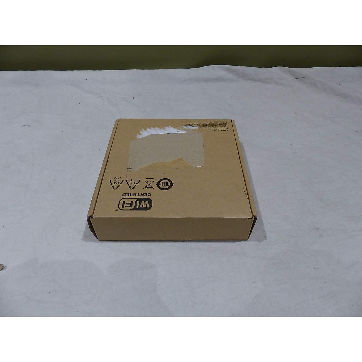 HP Aruba 300 Series Wave 2 Instant Access Point (IAP-305-US) Entry-Level 802.11ac, 3x3:3SS MU-MIMO JX946A